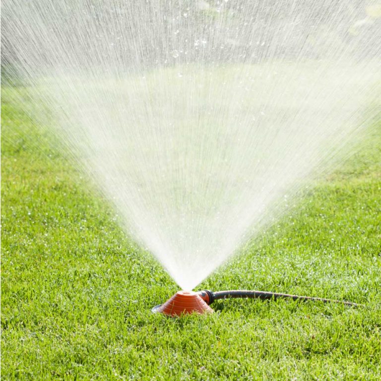 GARDENA Pyramid Sprinkler - thepotandplanter